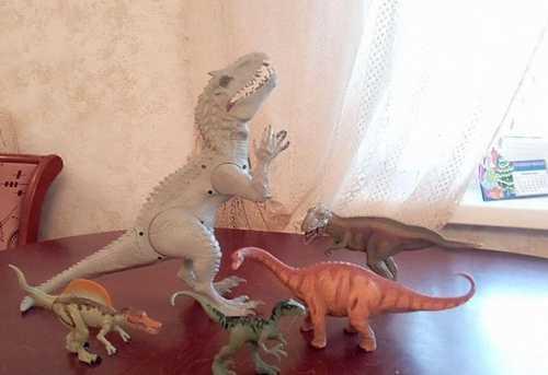Фирменные динозавры