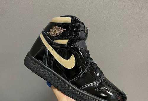 Кроссовки Nike Air Jordan 1 Retro черные