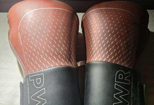 Боксерские перчатки 14 oz PWR