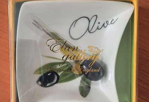 Менажница тарелочка для оливок с вилкой