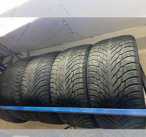 Nokian Tyres Hakkapeliitta R3 255/40 R19