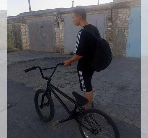 Трюковой велосипед BMX