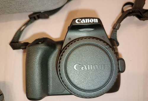 Зеркальный фотоаппарат Canon eos 250d