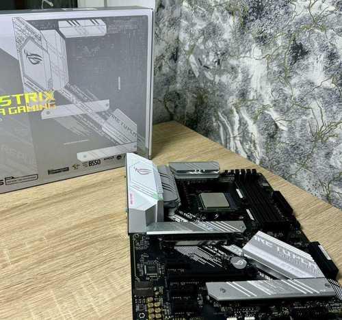 Комплект: мать Asus Strix B550   Ryzen 5 5600g