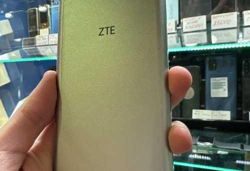 ZTE Blade A610, 2/16 ГБ