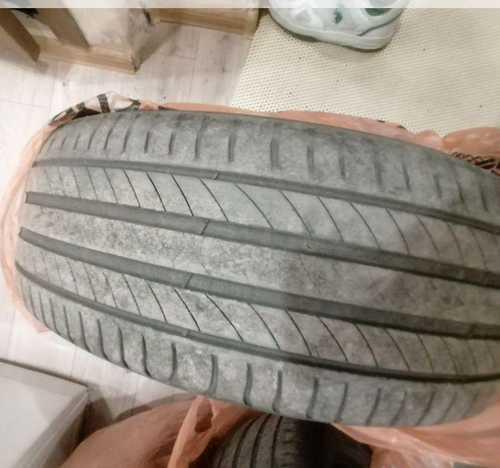 Michelin Primacy 4 205/55 R16