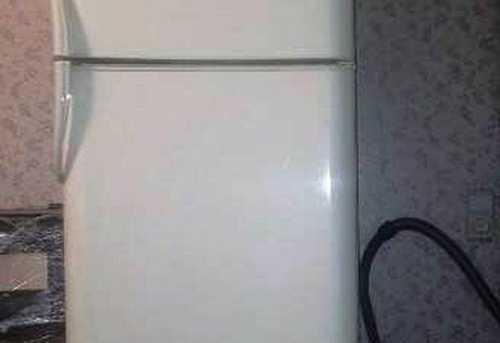 Двухкамерный холодильник indesit