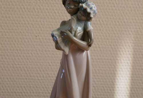 Фарфоровая статуэтка Lladro. Негритянка