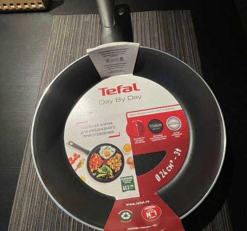 Сковорода Tefal 24 см