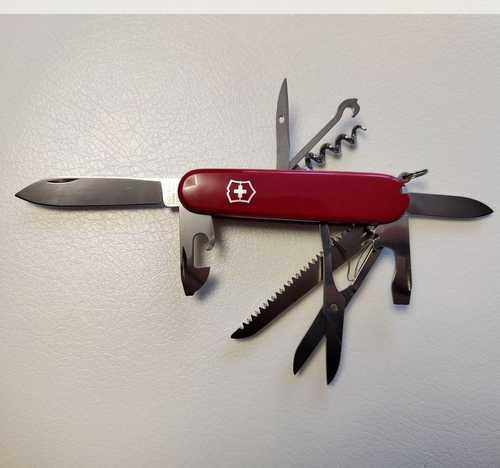 Мультитул Victorinox Huntsman