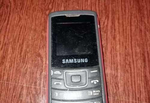 Телефон Samsung кнопочный