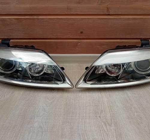 Комплект фар Audi Q7 4L дорестайлинг 2009