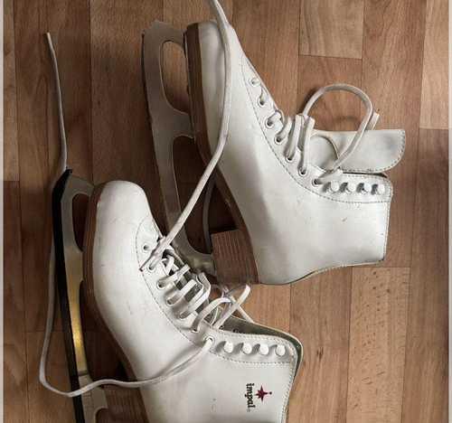 Коньки фигурные женские 37