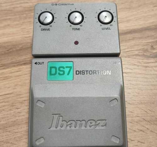 Гитарная педаль дисторшн ibanez ds7