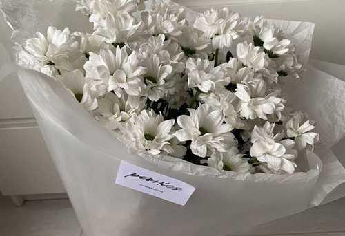Букет цветов из белых хризантем