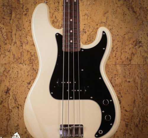 Fender PB70-US Precision Bass White 2008