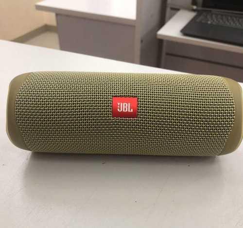 А5) jbl flip 5