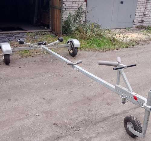 Лодочный прицеп