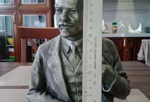 Ленин юбилейный бюст