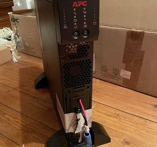 APC smart-UPS surt2000XLI