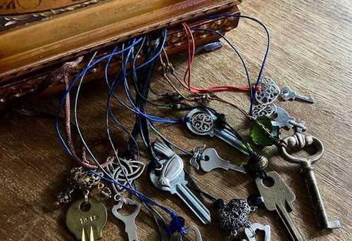 Таинственные украшения с винтажными ключами