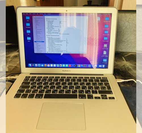 Apple macbook air 13 2017 отличный