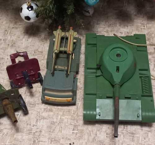 Игрушки СССР военная техника
