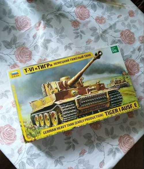 Модель танка Tiger I ausf. E 1/35 Звезда