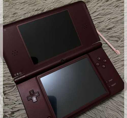 Nintendo DSi XL