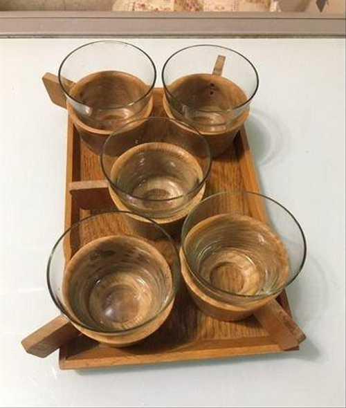 Чайный набор на деревянной подставке