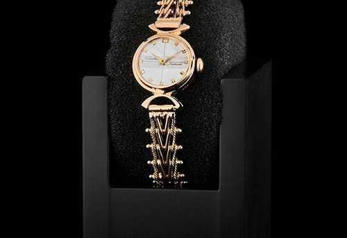 Часы советские женские "Слава" на золотом браслете
