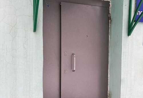 Дверь подъездная металлическая
