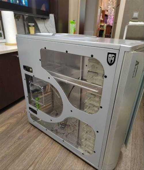 Корпус Thermaltake Armor