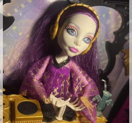 Кукла monster high