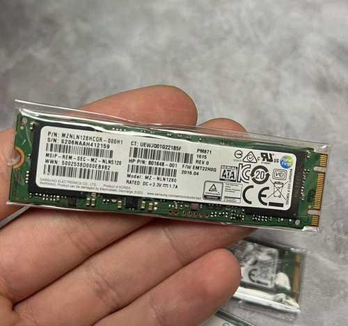 Ssd m2 samsung mznln128hcgr-000H1 128 GB