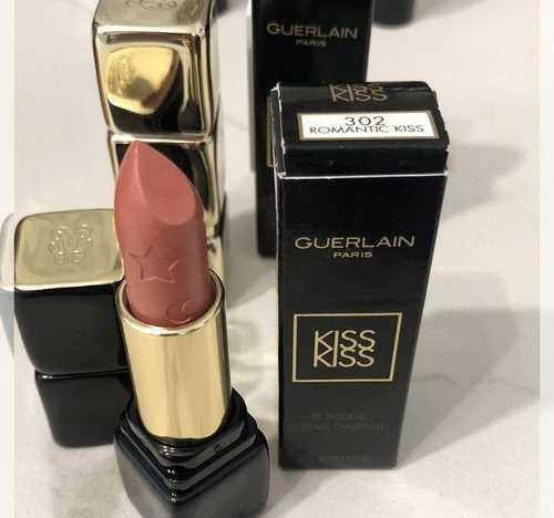 Помада guerlain kiss 302 romantic kiss