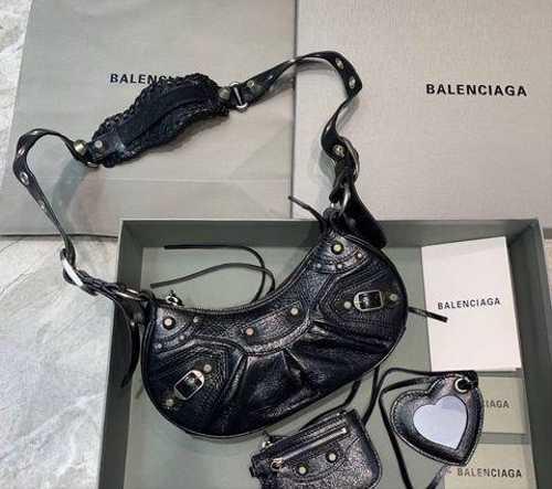 Сумка кожаная Balenciaga Le Cagole