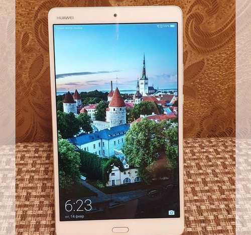 Планшет huawei MediaPad M3 8.4 BTV-DL09