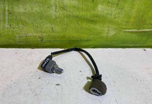 Датчик стоп сигнала Hyundai Accent 9381025300