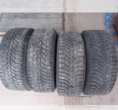 Bridgestone Blizzak Spike-01 205/60 R16 95H