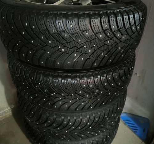 Pirelli Ice Zero 2 215/65 R17 103T