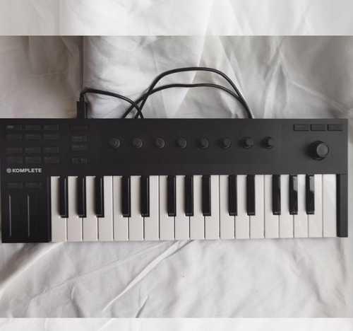 Native instruments komplete kontrol m32