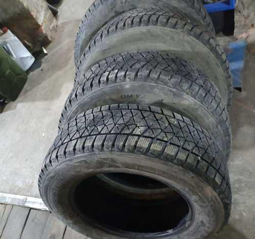 Bridgestone Blizzak Ice 225/65 R17 95