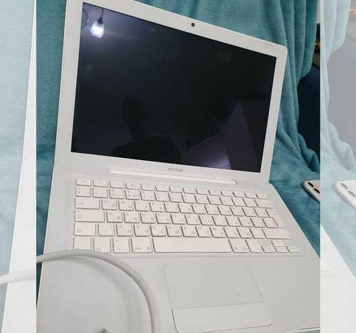 Apple MacBook 13 A1181 Mac OS