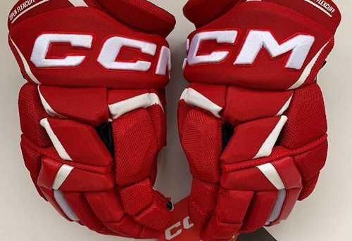 CCM FT6 Pro хоккейные краги / перчатки красные
