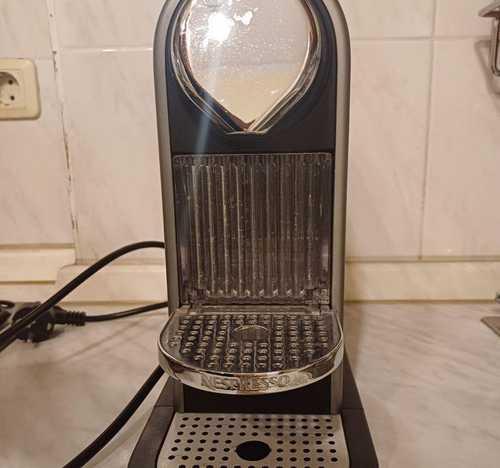 Кофеварка капсульная nespresso