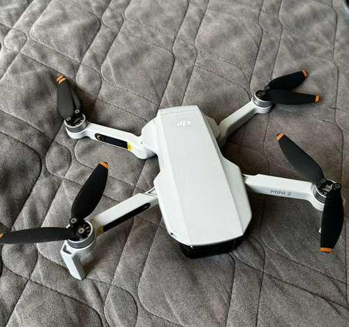 Квадрокоптер DJI mini 2