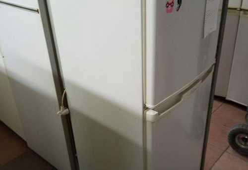 Холодильник небольшой двухкамерный