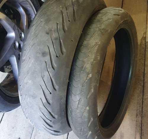 Michelin pilot road 5 180/55 17 комплект