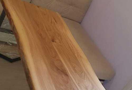 Кухонный стол из массива дерева